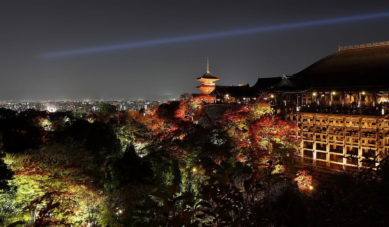 Tokyo vs Osaka 2026: Which for a First Trip & How Many Days? | WaTabi